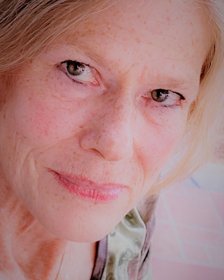 Feathered Quill Author Bios: Sharon Curcio | Featured Independent Author
